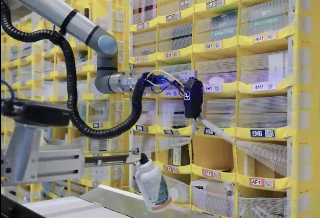 Amazon Unveils Vulcan: First Warehouse Robot with Touch Sense ...