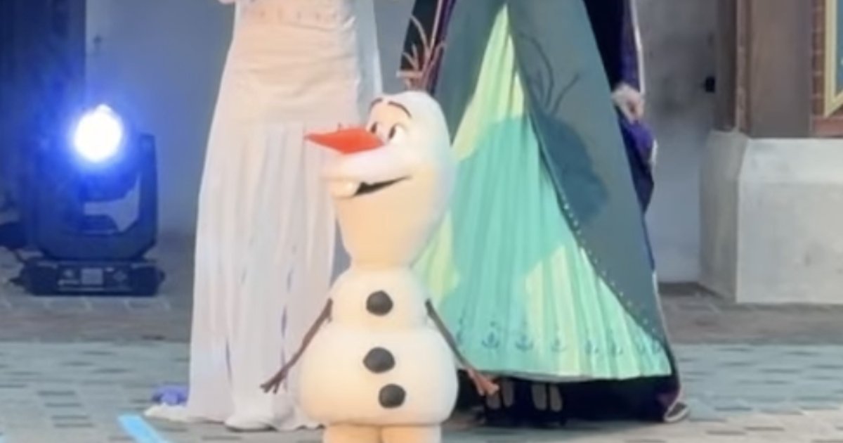 Disney's AI Olaf Robot is Unnervingly Real | RoboHorizon Robot Magazine ...