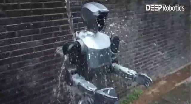 Deep Robotics Unveils All-Weather Humanoid Robot … | RoboHorizon